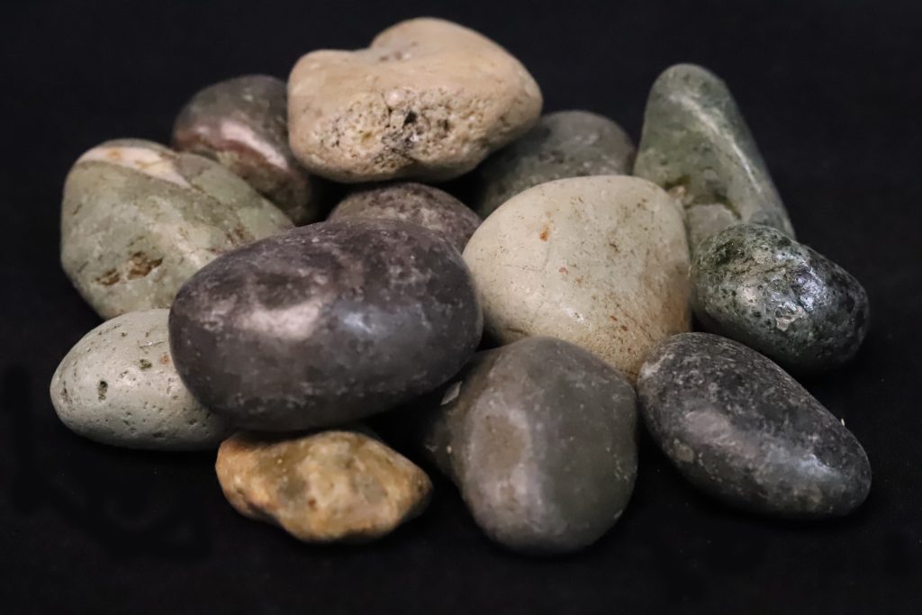 PEACOCK STONES 20-40MM /10K BAG - GT Stone Works Shop